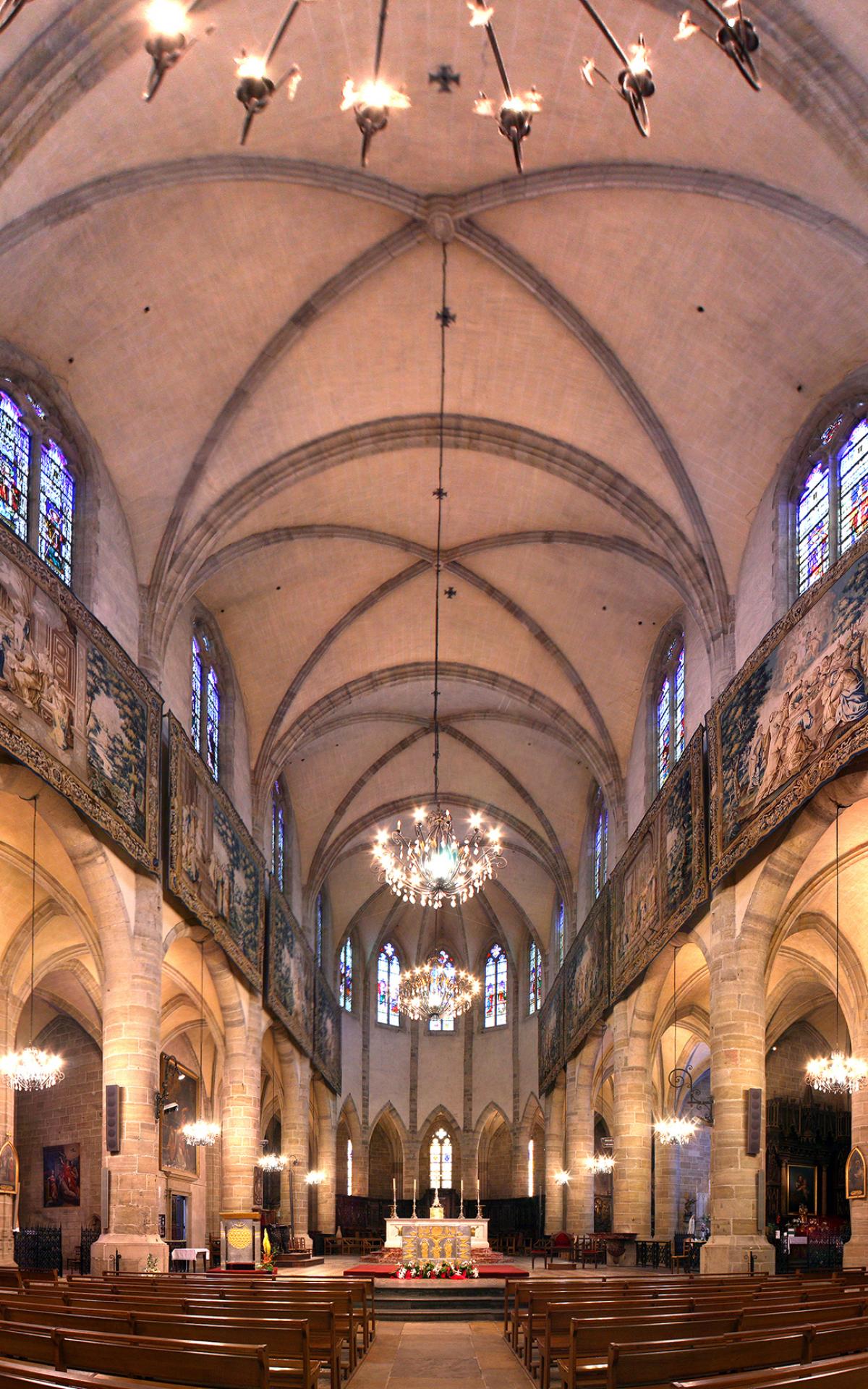 Patrimoine centre historique de Mende, cité capitale du Gévaudan